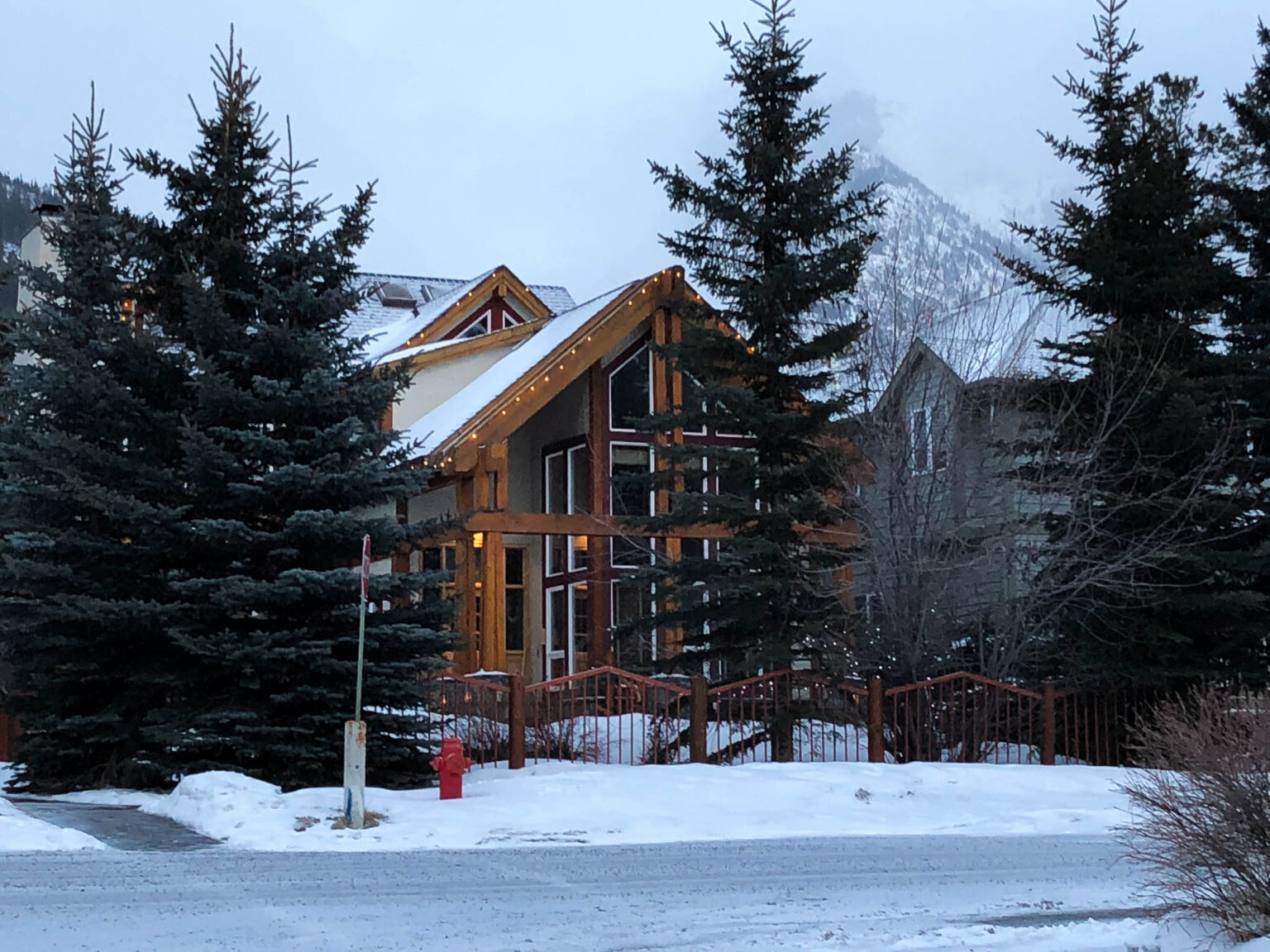 Best things to do in the town of Banff, Canada | APOPLOUS