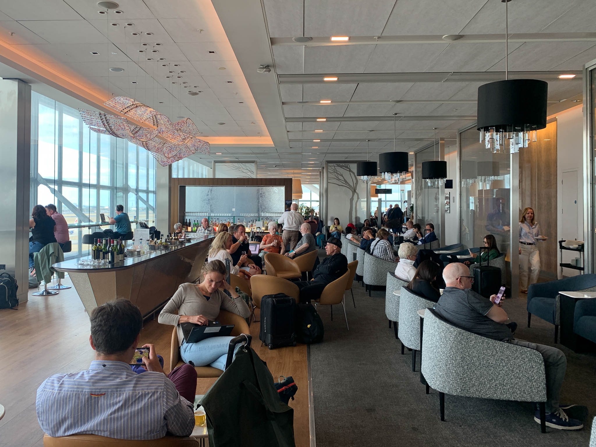 British Airways Business Lounges at Heathrow T5: Which one is best ...